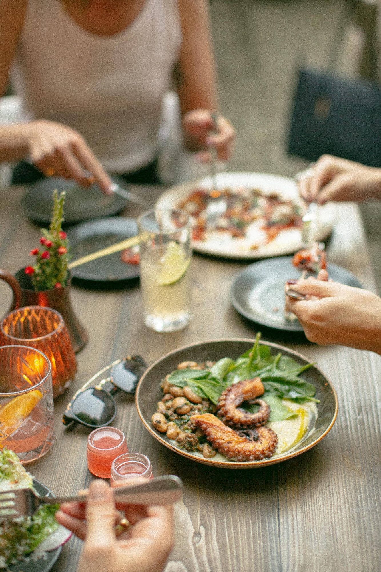 Night Kitchen: happiness is in the courtyard - FoodKulturMag